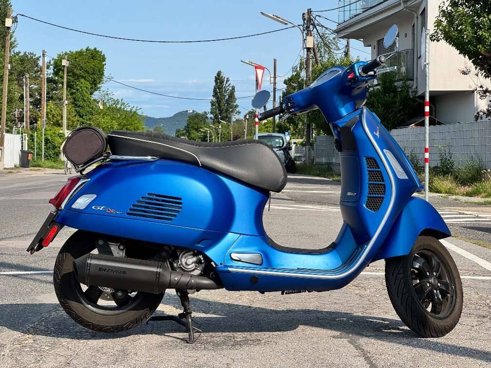 Vespa GTS SuperSport 300 ABS Roller / Scooter - willhaben