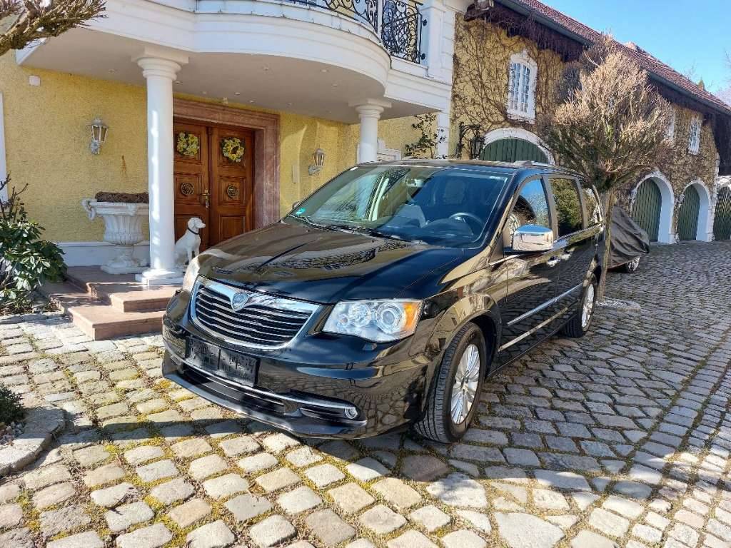 Lancia Voyager 2,8 CRD Silver Kombi / Family Van, 2012, 148.000 km, € ...