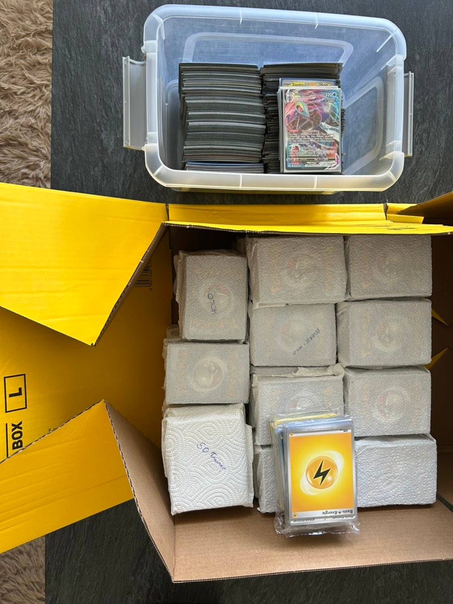 Pokémon Karten Sammlung 10,5 kg | ca. 4500-5500 Karten | 60+ V/ EX ...