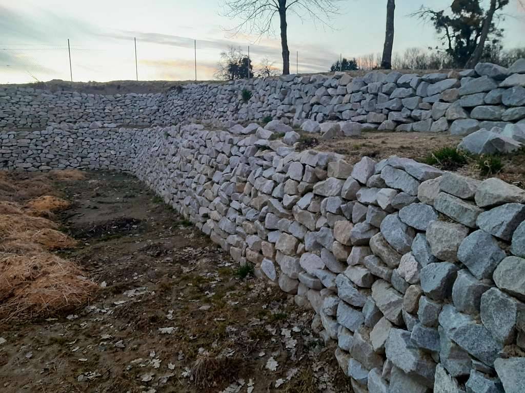 Granit Mauersteine unförmig, Mauerstein/Felsen Gartenmauer gebrochen ...