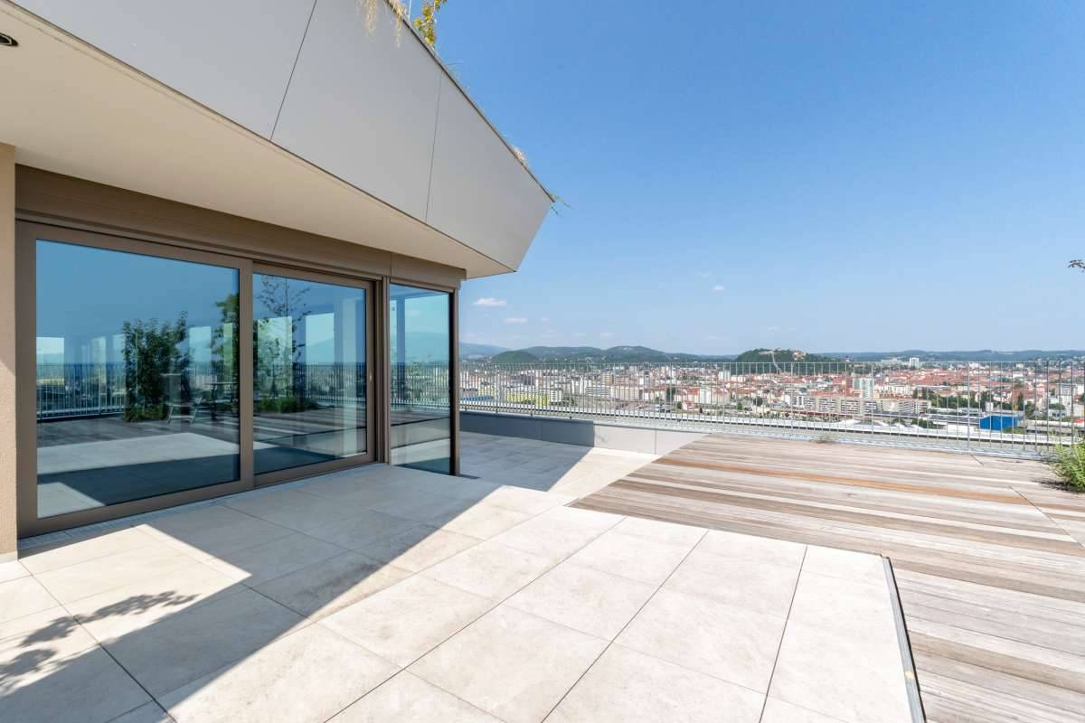 Green Tower | Penthouse im 19. Stock | Erstbezug, 166 m², € 1.370.000 ...