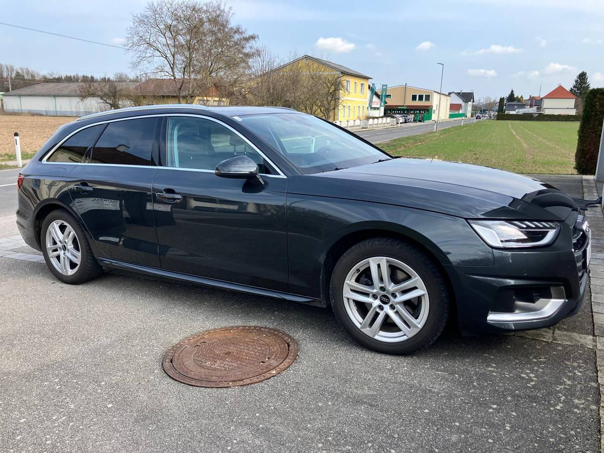 Audi A4 30 TDI advanced S-tronic Kombi / Family Van, 2024, 56.500 km, € ...