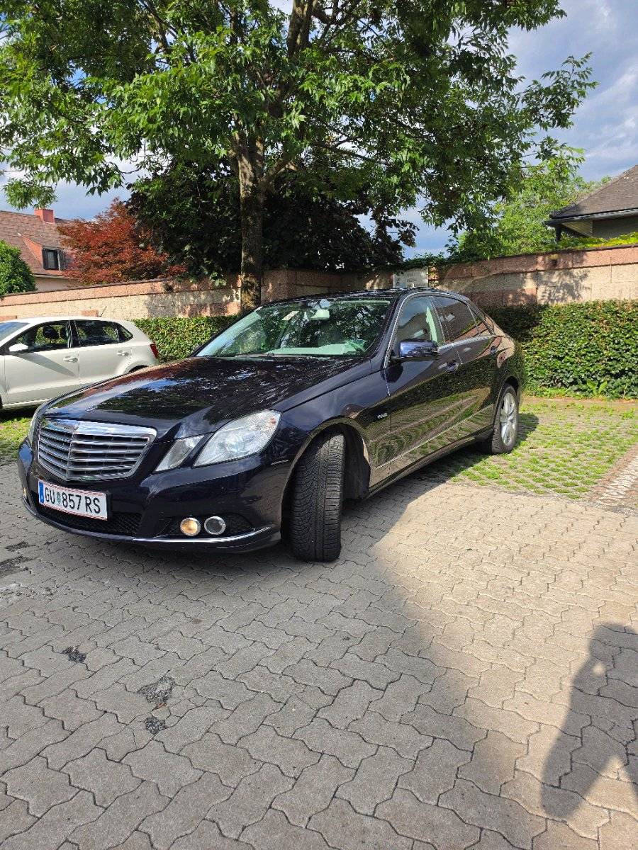 Mercedes-Benz E-Klasse Mercedes E350 CGI - 292 PS - BENZIN Limousine ...