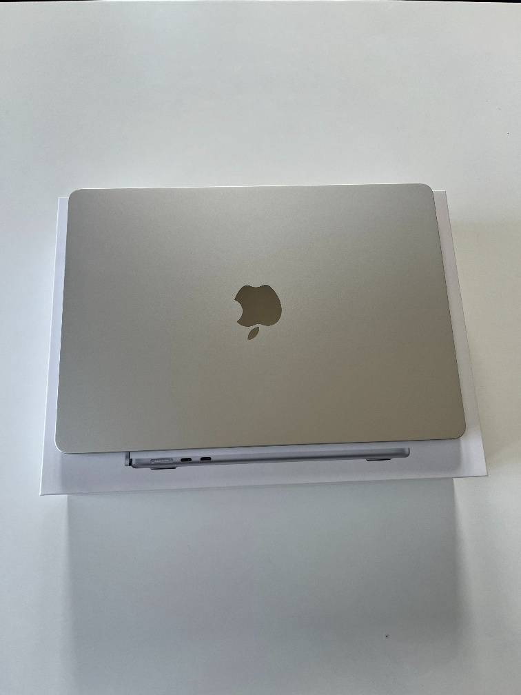 Macbook Air M2 13,6" 16 GB RAM, 256 GB SSD, € 749,- (1190 Wien) - willhaben