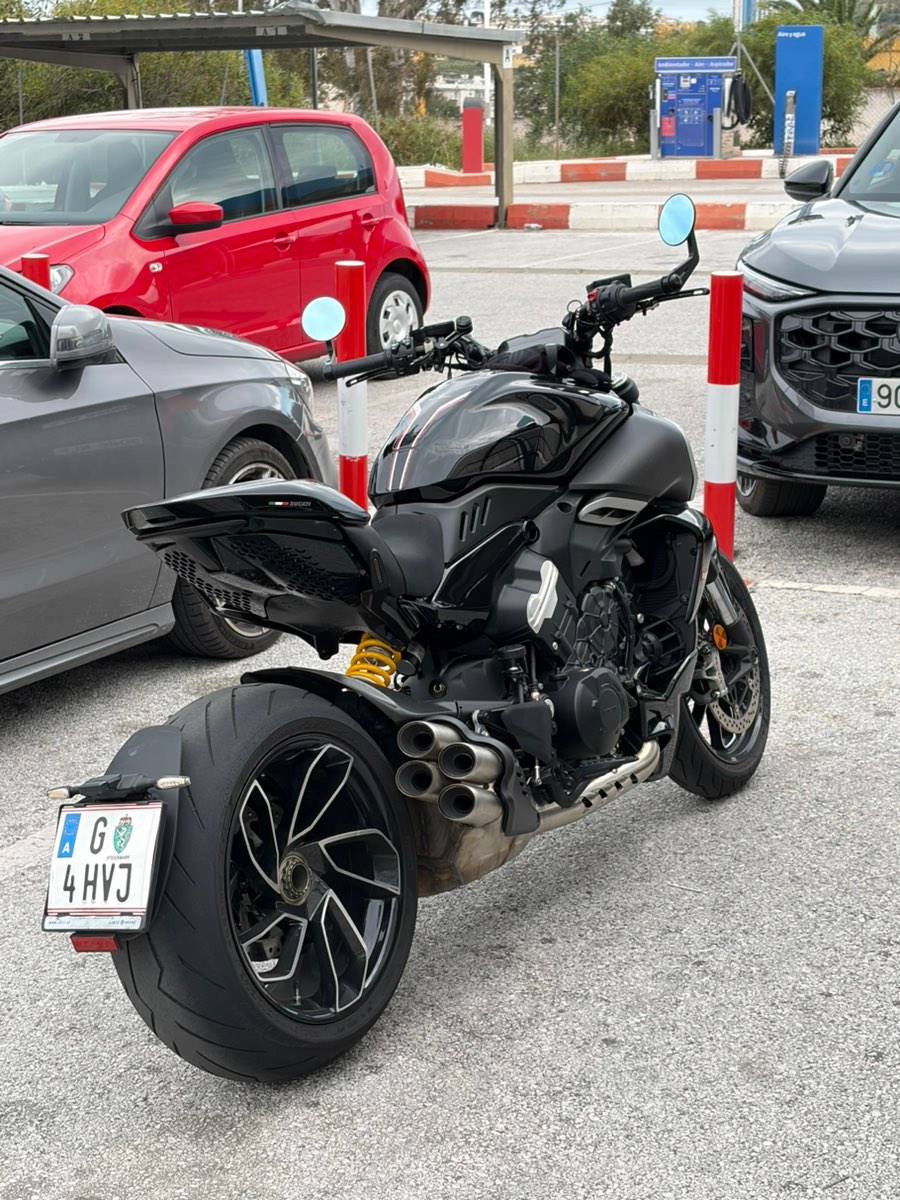 Ducati Diavel V4 Chopper / Cruiser - willhaben