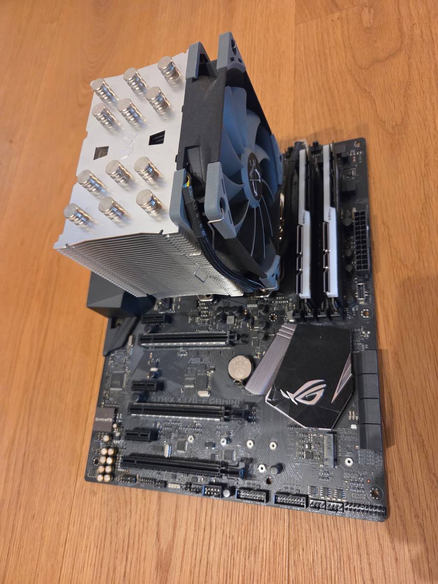 Asus ROG Strix x370-f Gaming inkl. CPU und RAM, € 200,- (4201 ...