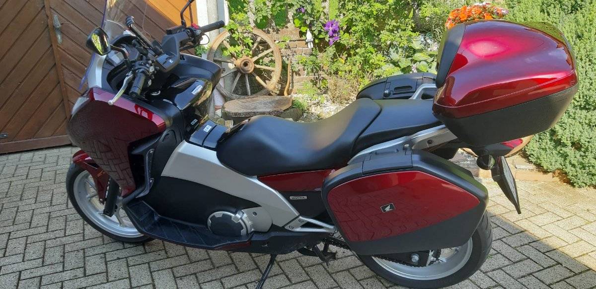 Honda Integra Automaticroller mit DCT Getriebe Roller / Scooter - willhaben