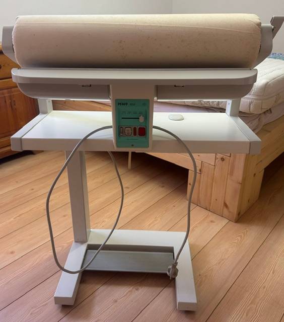 Bügelmaschine Pfaff 658, € 149,- (8580 Köflach) - willhaben
