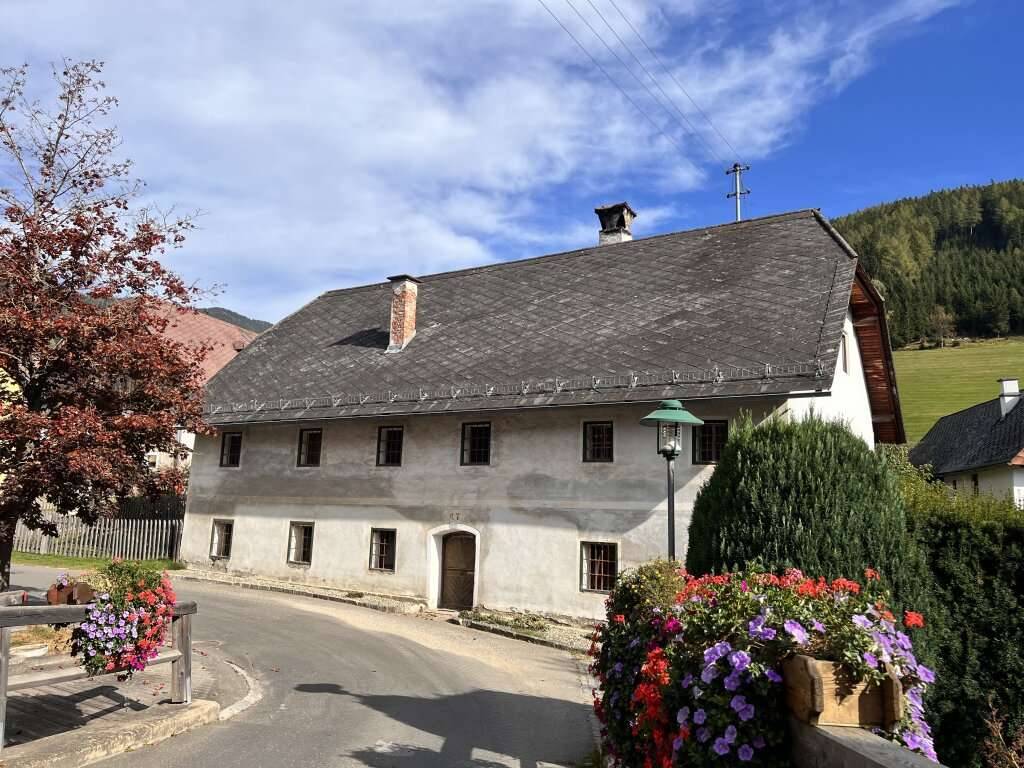 ++uriges, altes Bauernhaus und Stall-/Stadlgebäude++, € 179.000 ...