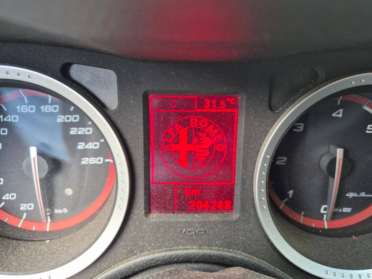 Alfa Romeo 159 Limousine, 2009, 204.248 km, € 1.800,- - willhaben