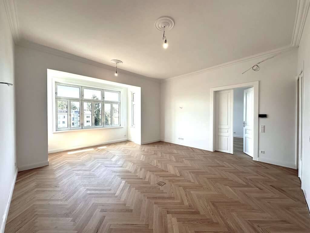 Wunderschön sanierte 4 Zimmer Altbau-Mietwohnung - mit BALKON - 1 ...