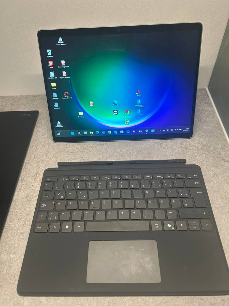 MICROSOFT Surface Pro 11 Touchscreen Tablet/ Notebook 13,3", € 800 ...