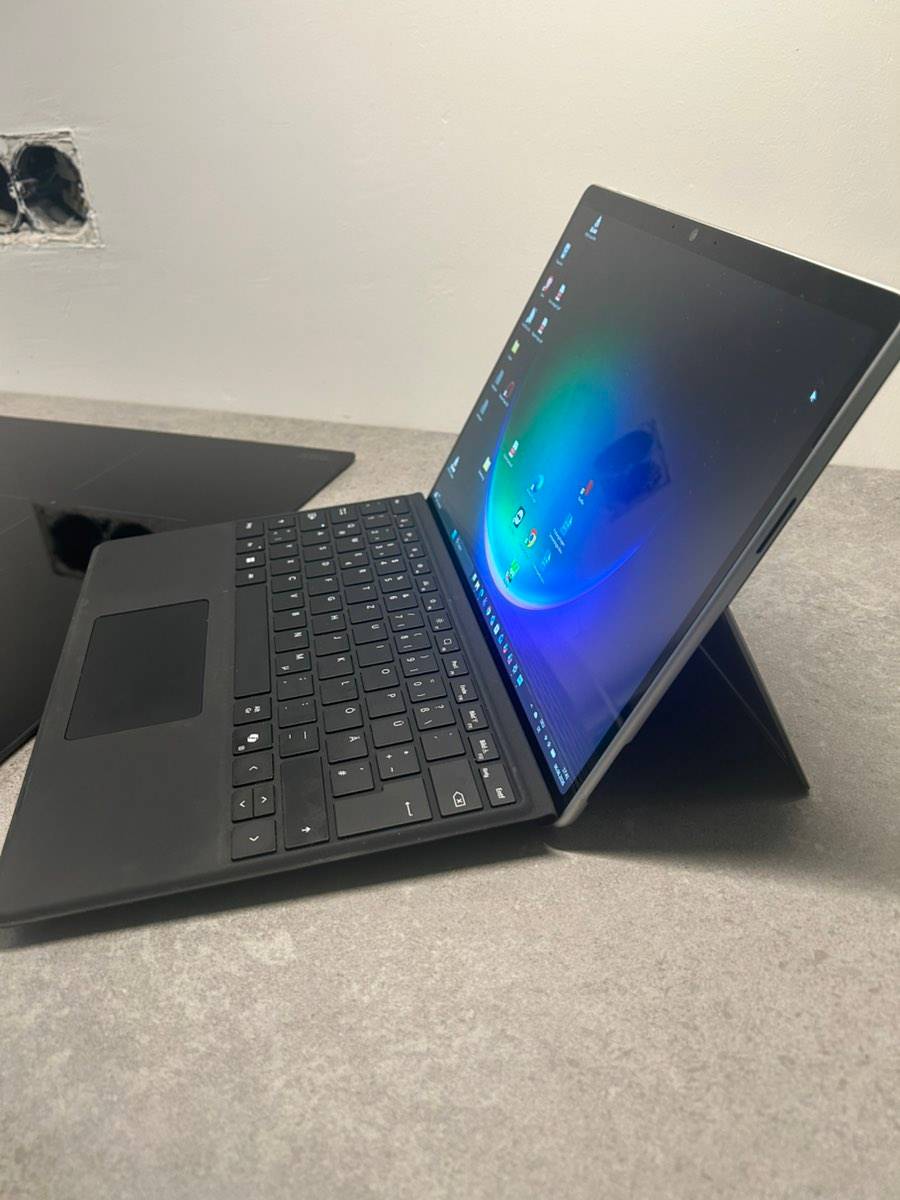 MICROSOFT Surface Pro 11 Touchscreen Tablet/ Notebook 13,3", € 800 ...