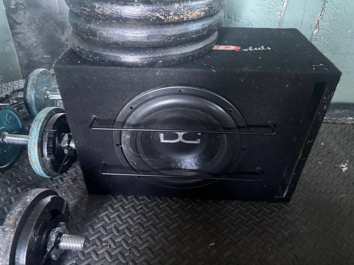 DC Audio Subwoofer mit Gehäuse - 900 Watt RMS / 2000 Watt Peak, € 400 ...