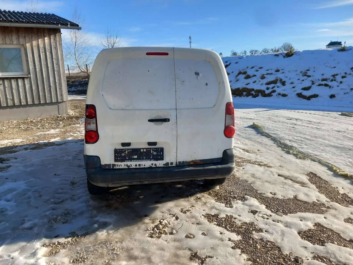 Citroën Berlingo Transporter / Kastenwagen, 2014, 249.000 km, € 1.200 ...