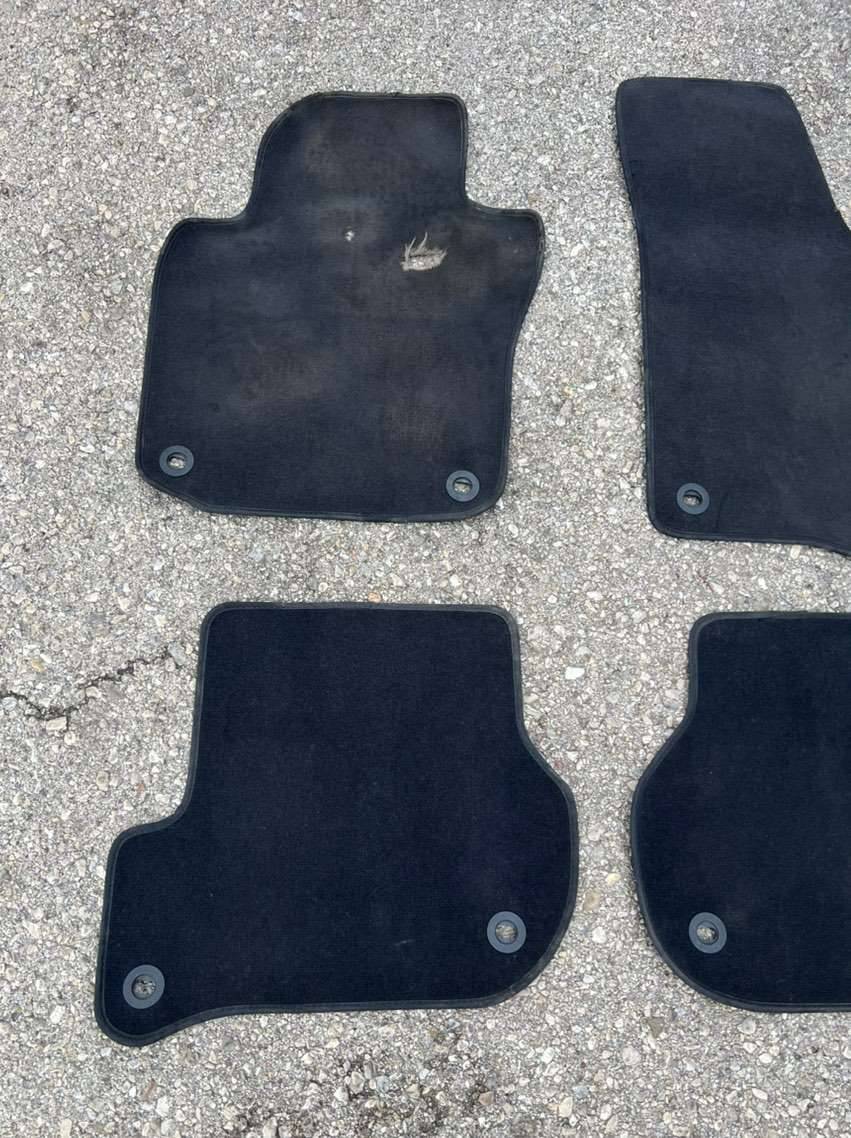 Fußmatten Textil Skoda Octavia, € 19,- (2630 Ternitz) - willhaben
