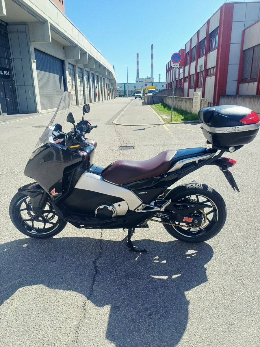 Honda Integra DCT 700 RC62 Roller / Scooter - willhaben