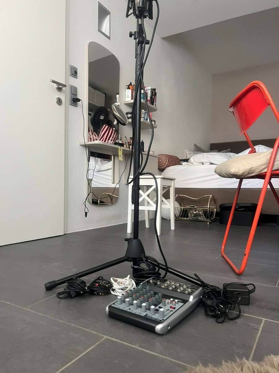 RØDE NT1-A Mikrofon + Behringer Q802USB USB Mixer + Stativ + Popfilter ...