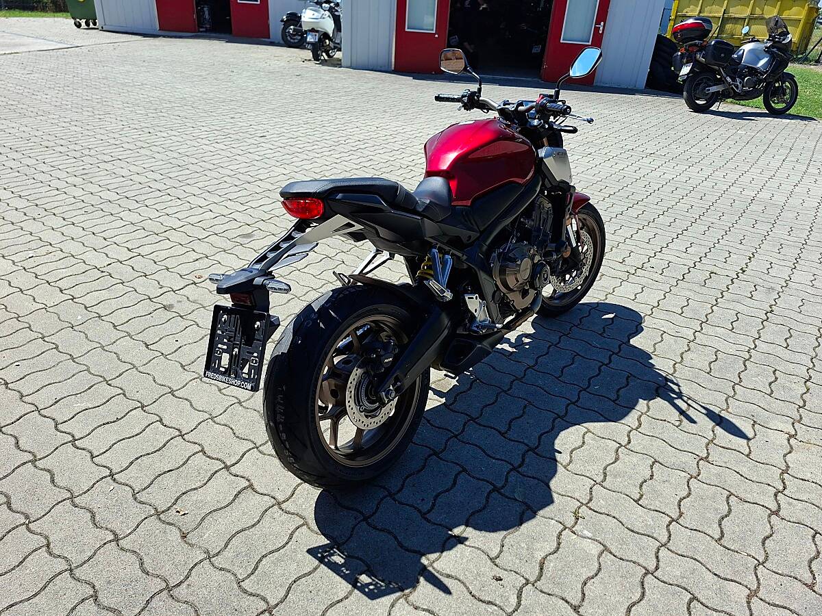 Honda CB 650R Naked Bike - willhaben