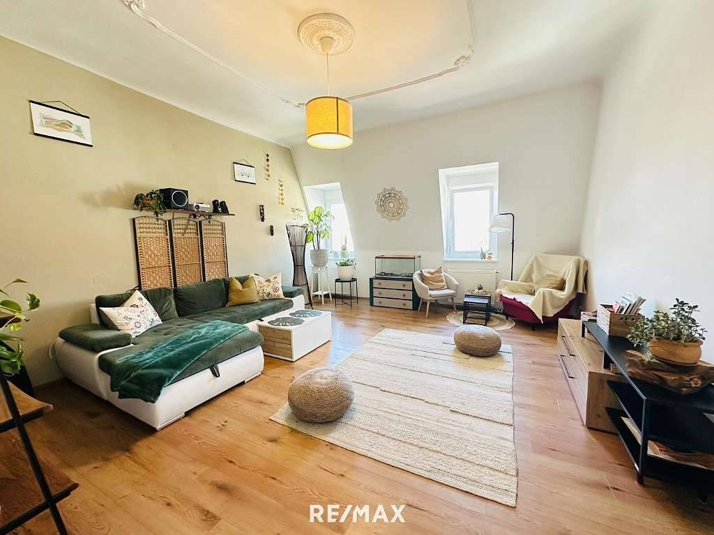 Wunderschöne 4-Zimmer-Wohnung im Altbau - Top Zustand!, 110 m², € 360. ...