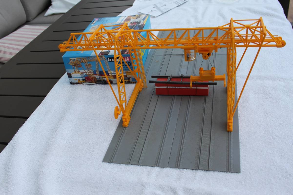 Kibri 8530 Portalkran plus 2x 4127 Straßenplatte für Portalkran, € 29 ...