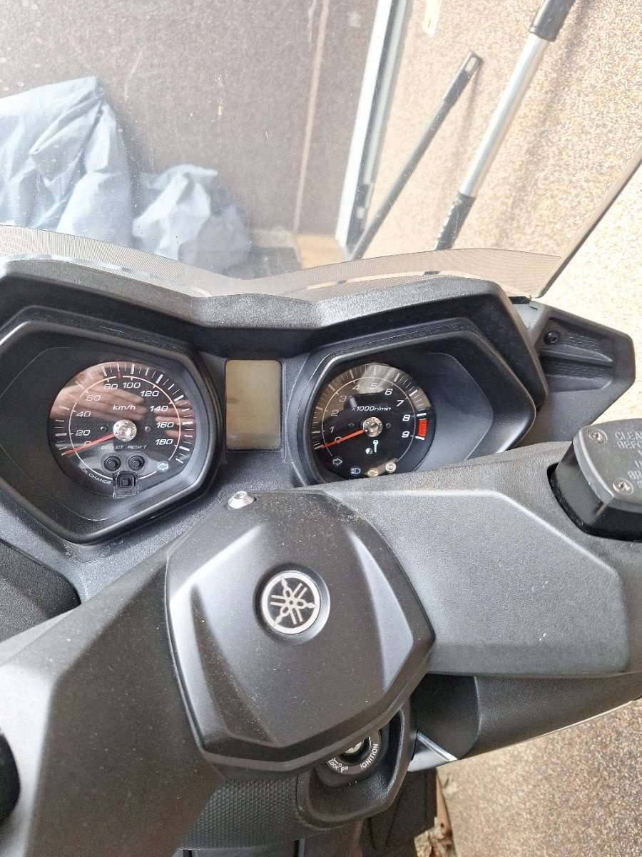 Yamaha X-Max Roller / Scooter - willhaben