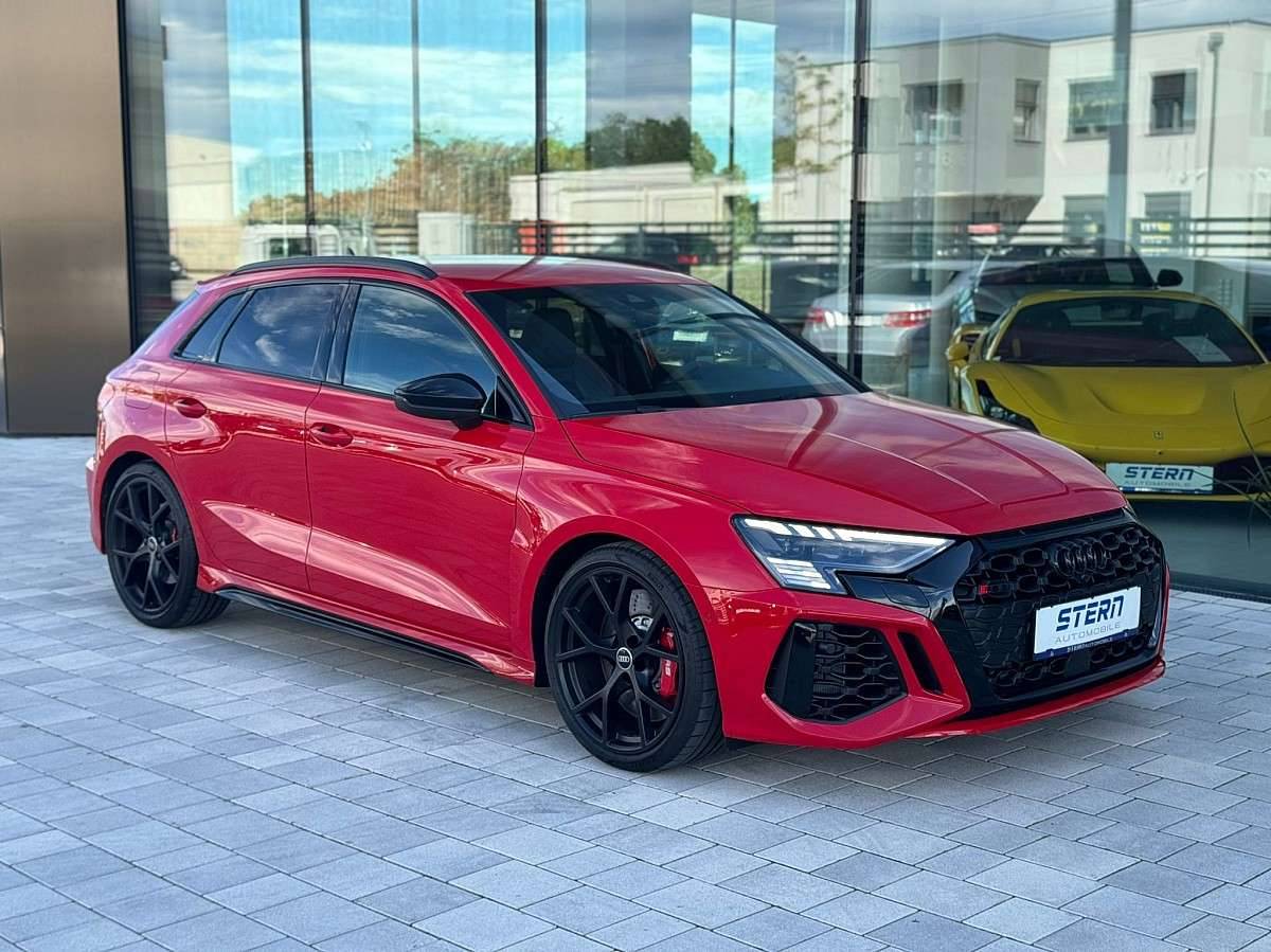 Audi A3 RS3 SB TFSI quattro S-tronic *SPORTSITZE*SPORT ... Limousine ...