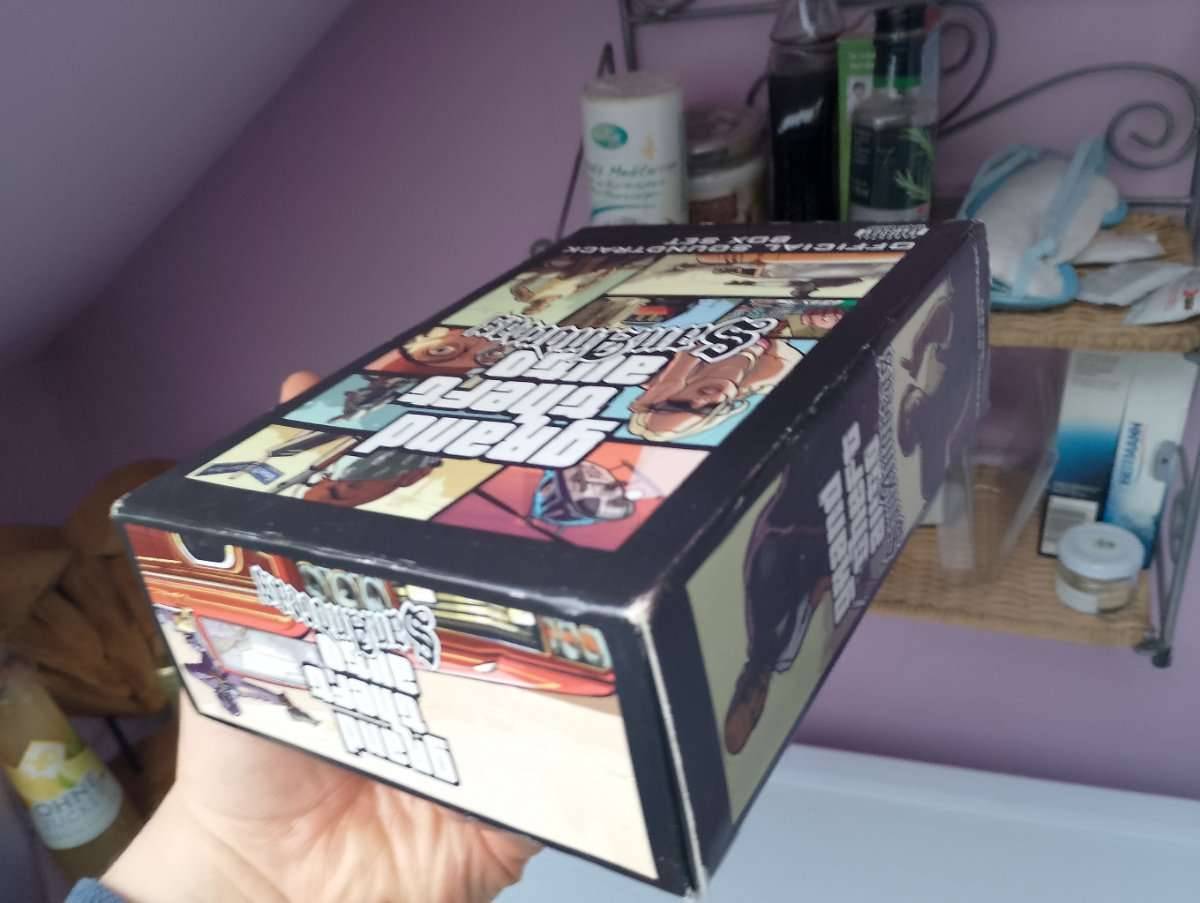 Grand theft Auto san andreas official Soundtrack Box set, € 100,- (4063 ...