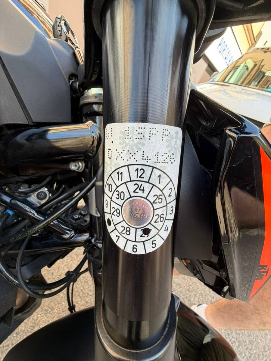 KTM 390 Duke Naked Bike - willhaben