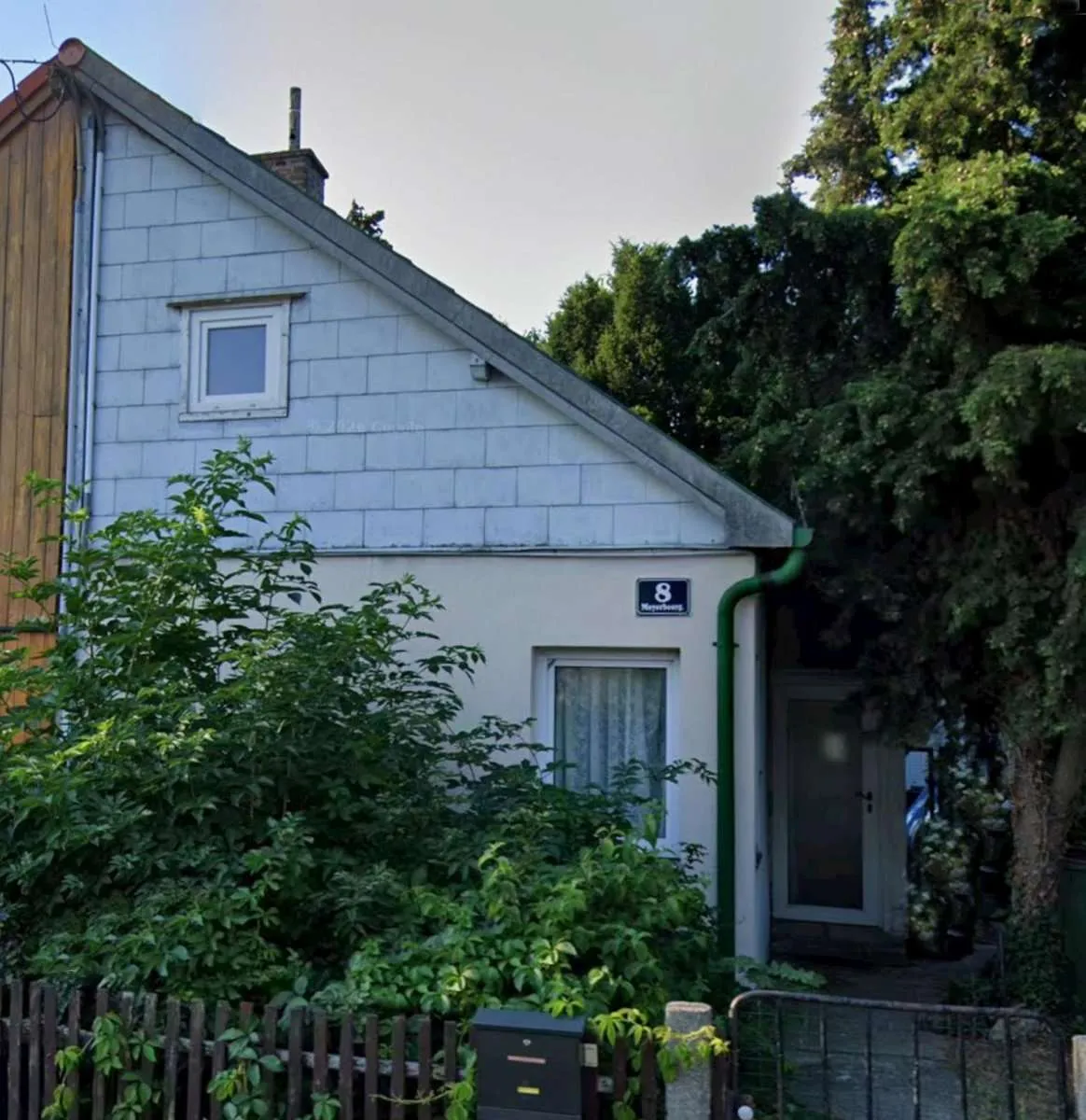 Schone Kleines Abgelegenes Haus Kaufen Ebenbild