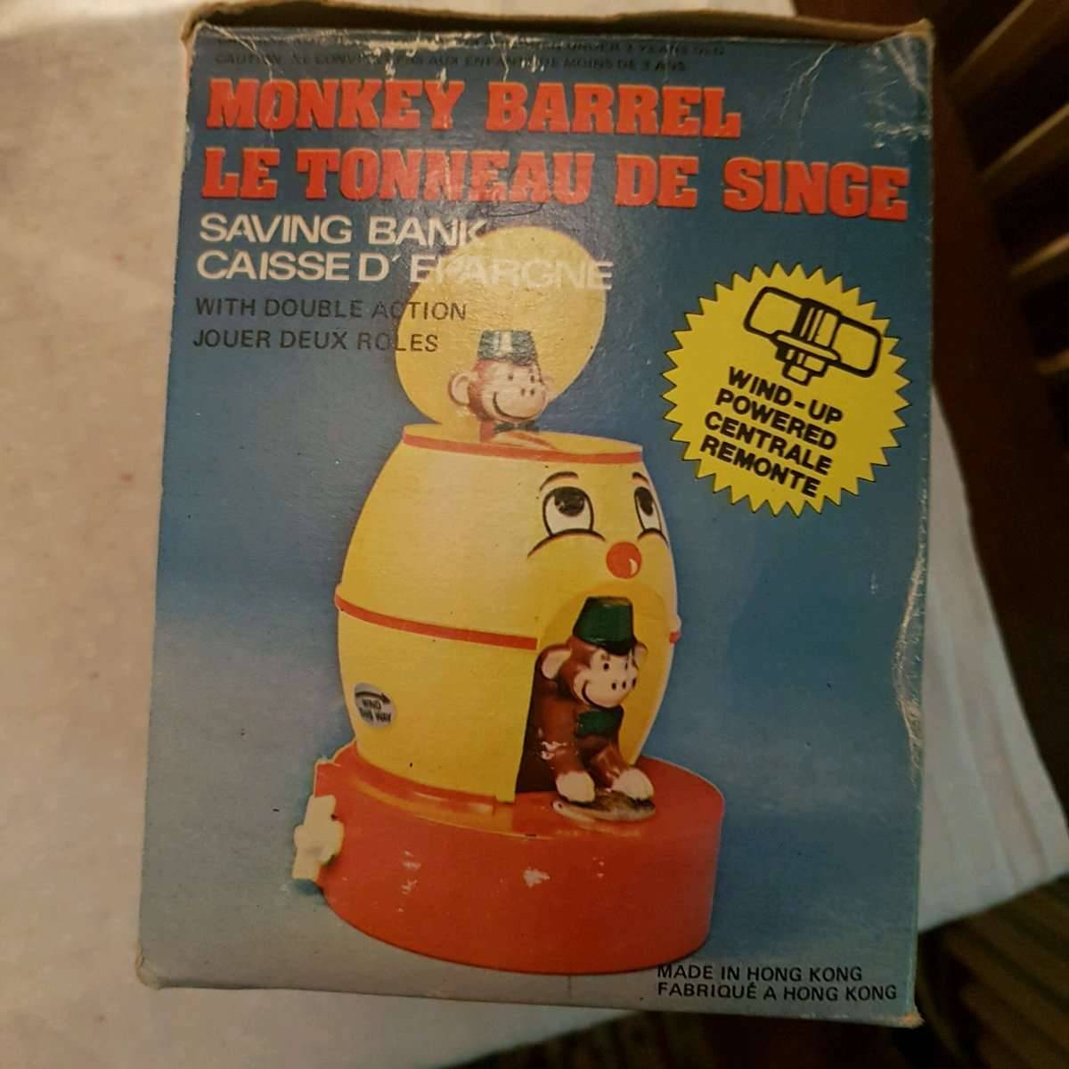 Vintage Spielzeug, Sparkassa mit Affen , Monkey Barrel, mechanisch ...