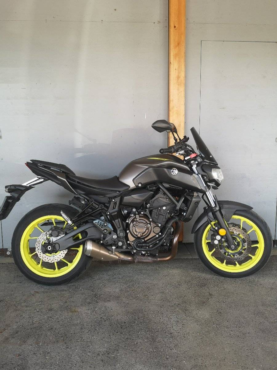 Yamaha MT -07 Night Fluo Naked Bike - willhaben