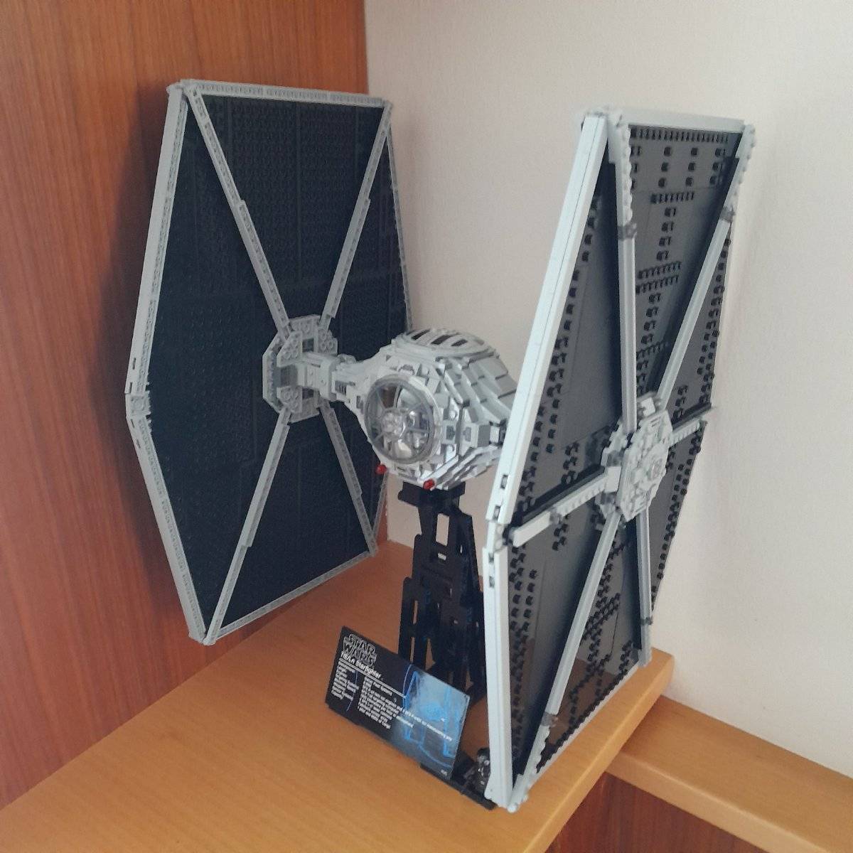 Lego 75095 UCS Tie Fighter, € 140,- (8665 Langenwang) - willhaben