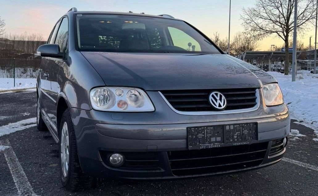 VW Touran Highline 2.0L FSI (NEUES ÖAMTC Pickerl bis Oktober 2027 ...
