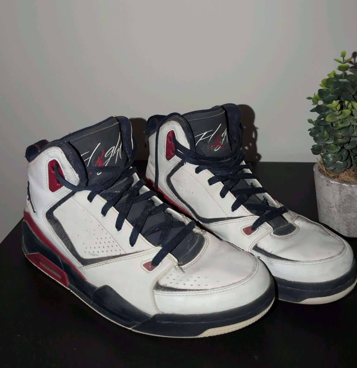 Air Jordan Flight Retro Basketball-Sneakers Gr. 47 (US 12.5), € 70 ...