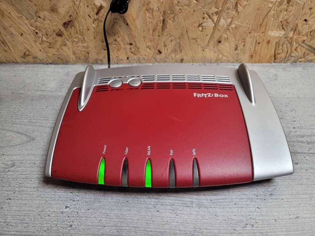 AVM Fritzbox 5490 WLAN Router für Glasfaseranschluss Fibre Router DECT ...