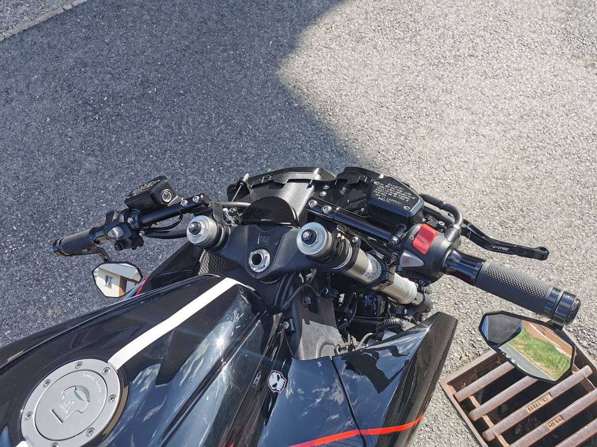 Honda VFR 1200 F RC63 / Streetfighter / Custom / Umbau Naked Bike ...