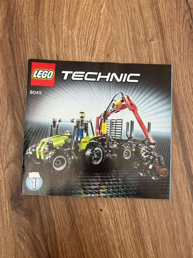 Lego technic traktor mit forstkran 8049, € 100,- (3365 Allhartsberg ...