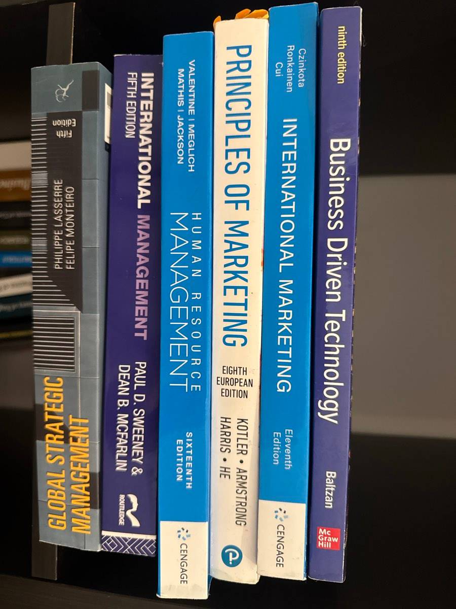 Business and management text book bundel - 7 books + 1 free - original ...
