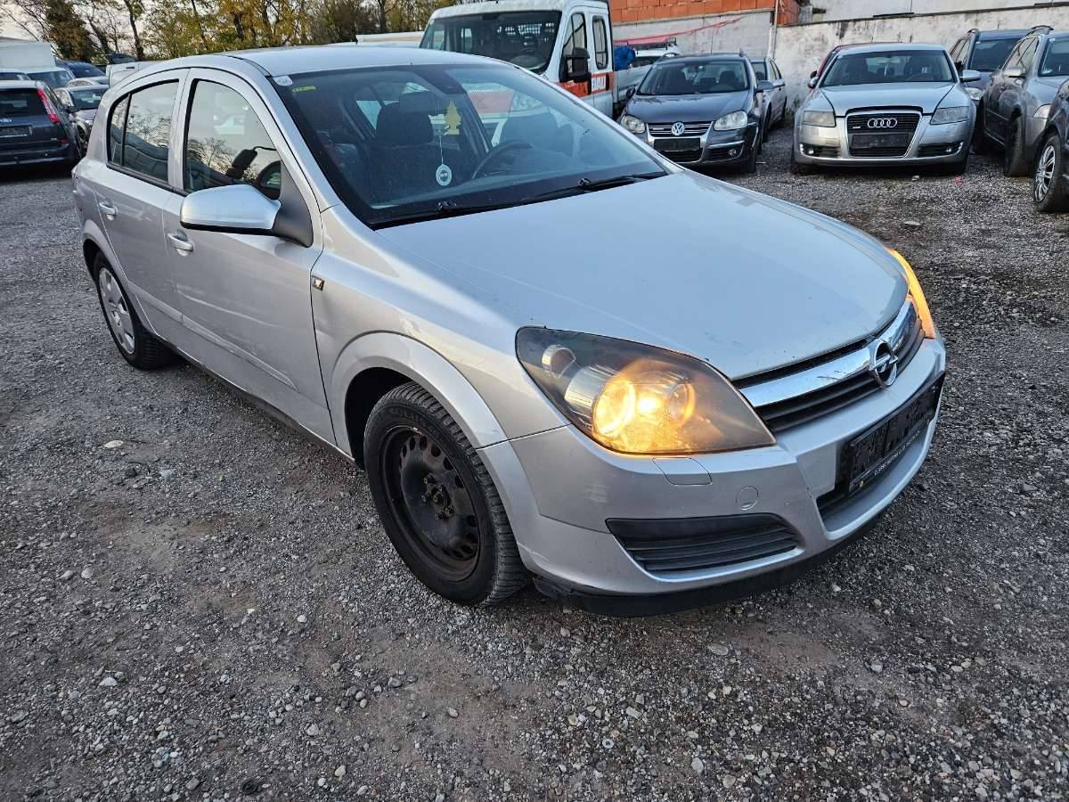 Opel Astra Sport CDTI Ds. Limousine, 2006, 325.633 km, € 390,- - willhaben