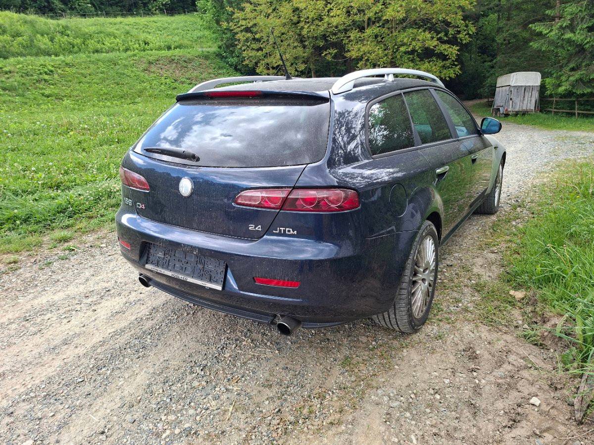Alfa Romeo 159 2.4 Q4 Kombi / Family Van, 2007, 149.958 km, € 2.900 ...