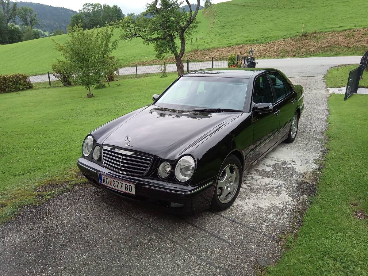 Mercedes-Benz E-Klasse E 320 Avantgarde CDI Aut. Limousine, 2000, 74. ...