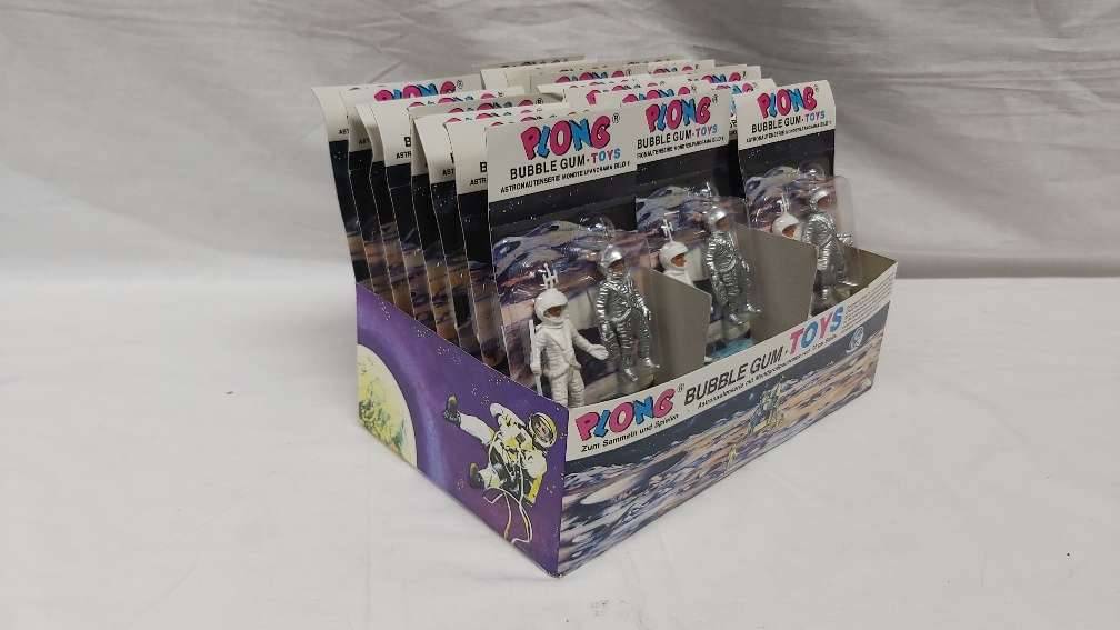 3x8 Stk. Plong Bubble Gum Toys Astronautenserie Jean Höfler Figur, € ...