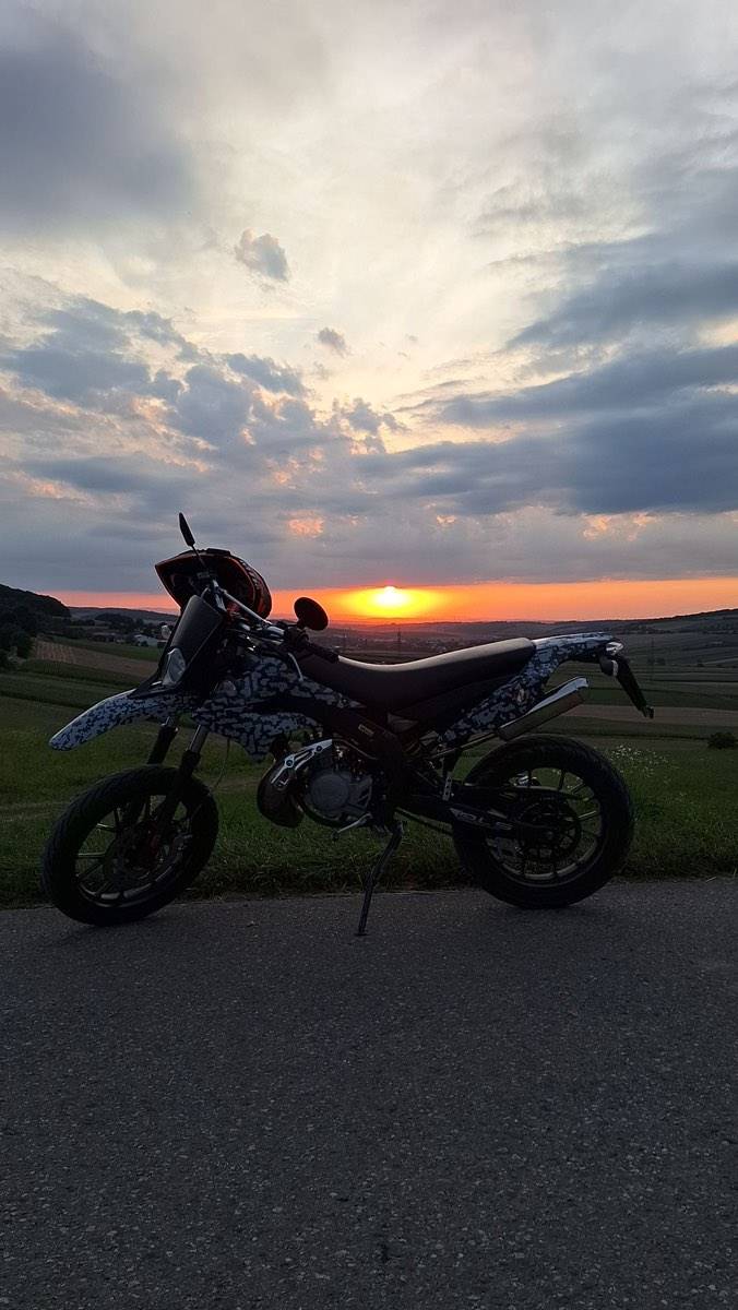 Derbi Senda DRD X-Treme SM Moped / Mofa - willhaben