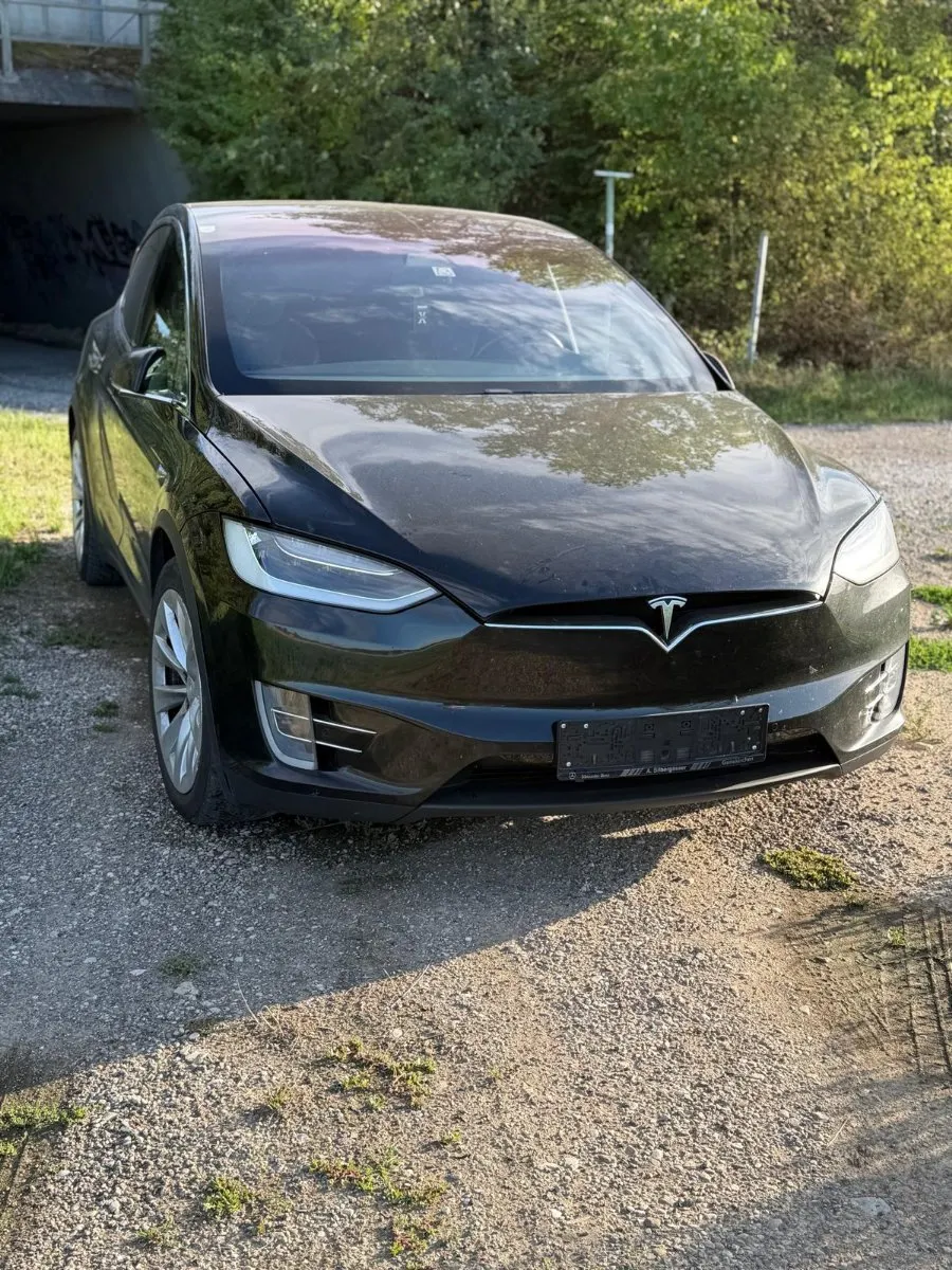 Tesla Model X 75D neues ÖAMTC Pickerl inkl. Anhängerkupplung SUV ...