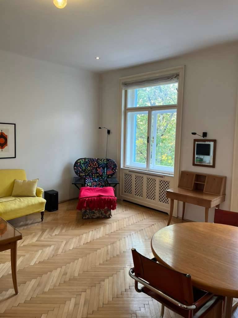 Stilvolle Altbauwohnung in ruhiger Lage, 45 m², € 830,-, (1190 Wien ...