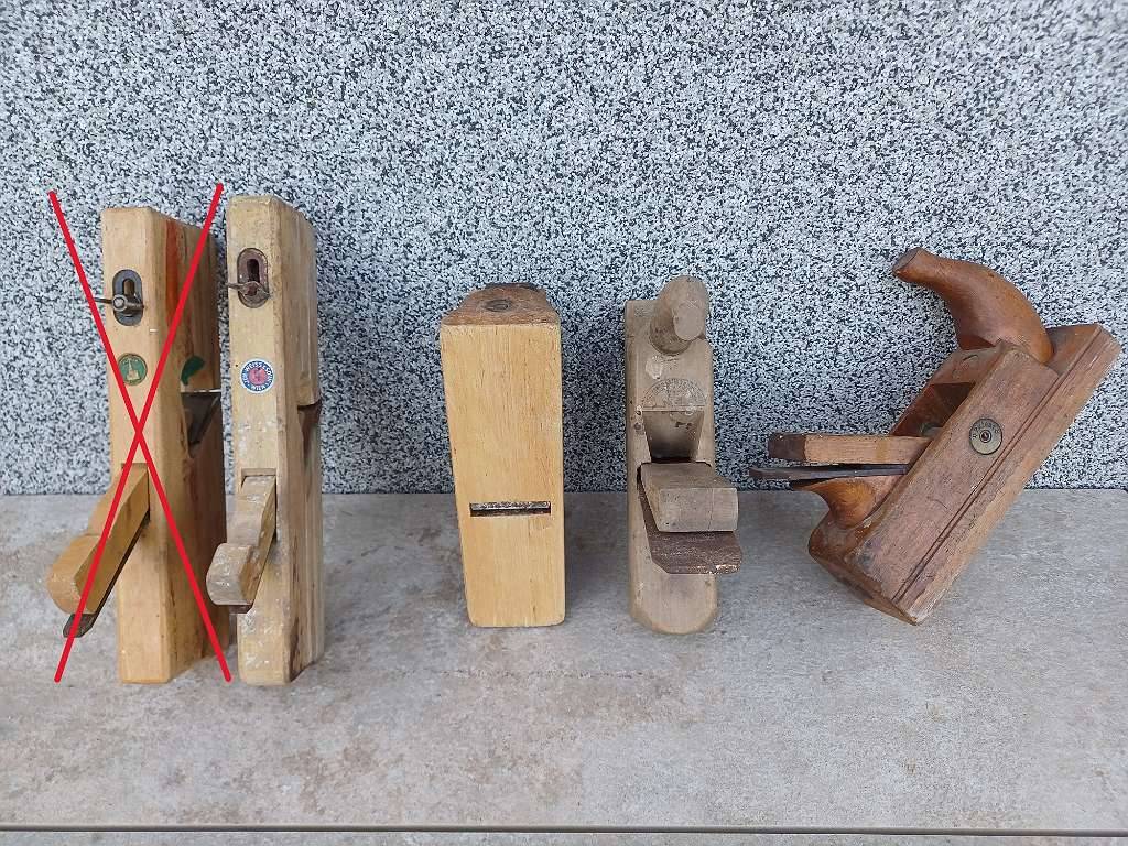 4 alte Hobel aus Holz (Holzhobel, Langhobel, Handhobel, Hobeleisen ...