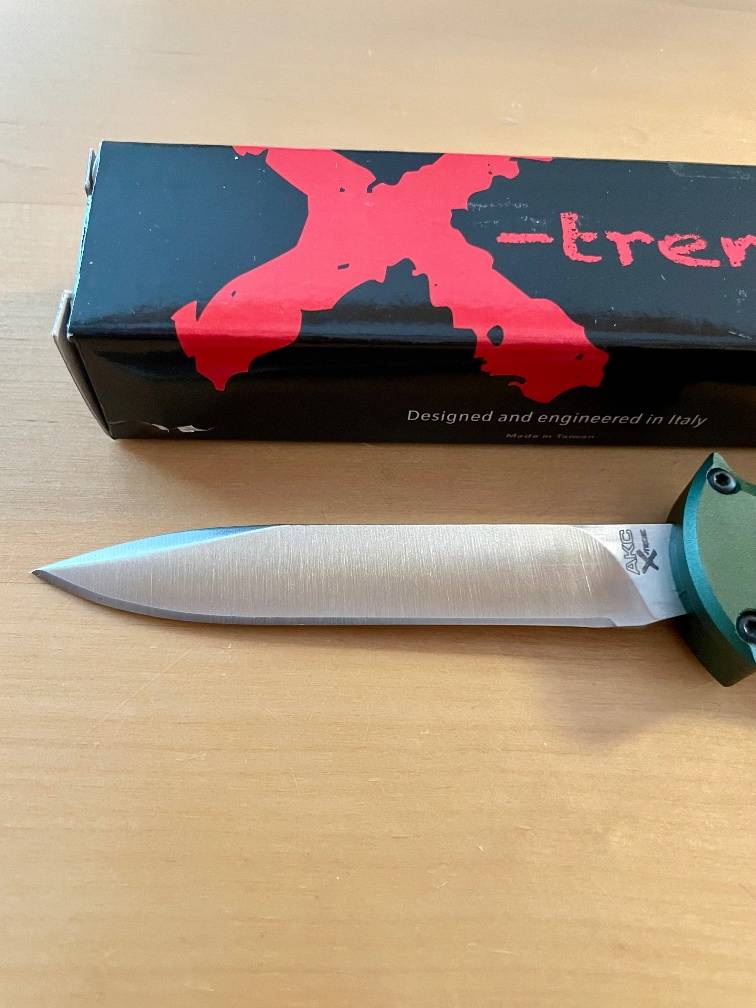AKC X-TREME EVO OTF - Satin Blade / OD Green Automatik "Läufer", € 110 ...