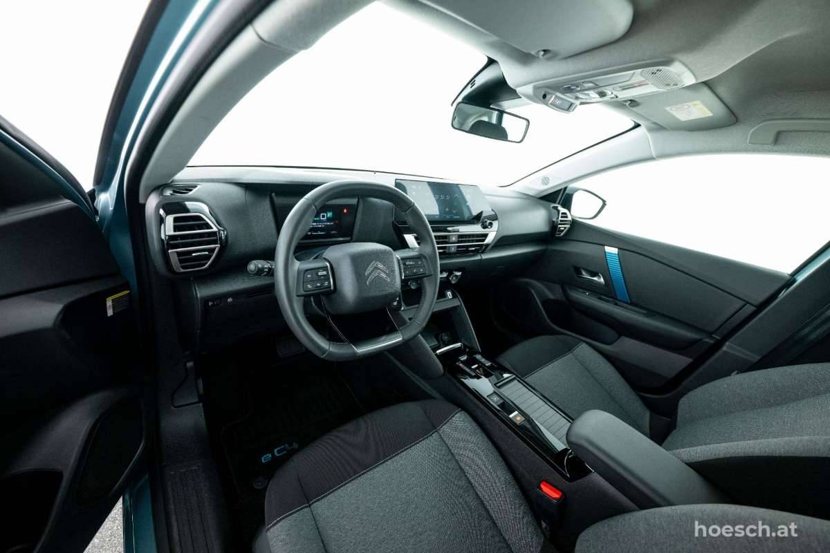 Citroën C4 E-C4 Electric Feel 18" LED CARPLAY WENIG KM -51% Limousine ...