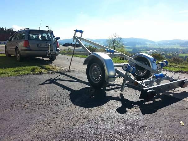 NEUER 750 KG Bootsanhänger / Kipp / Anhänger für Boote bis 5 Meter 605 ...